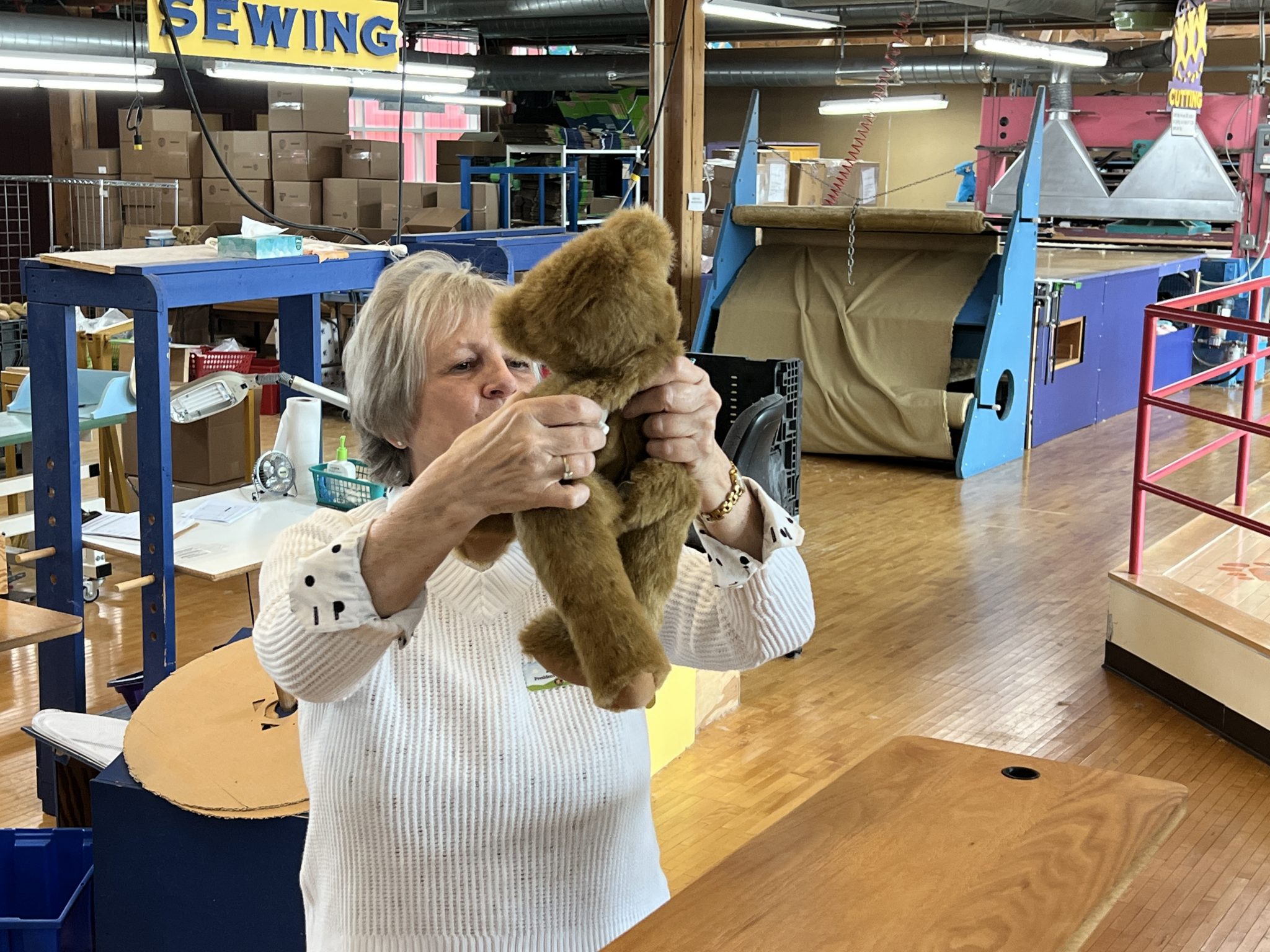10 Things to Do at the Vermont Teddy Bear Factory in Shelburne, Vermont ...